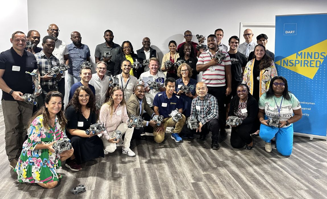 Minds Inspired - Teachers trained to help take robotics to a higher level in the Cayman Islands ...